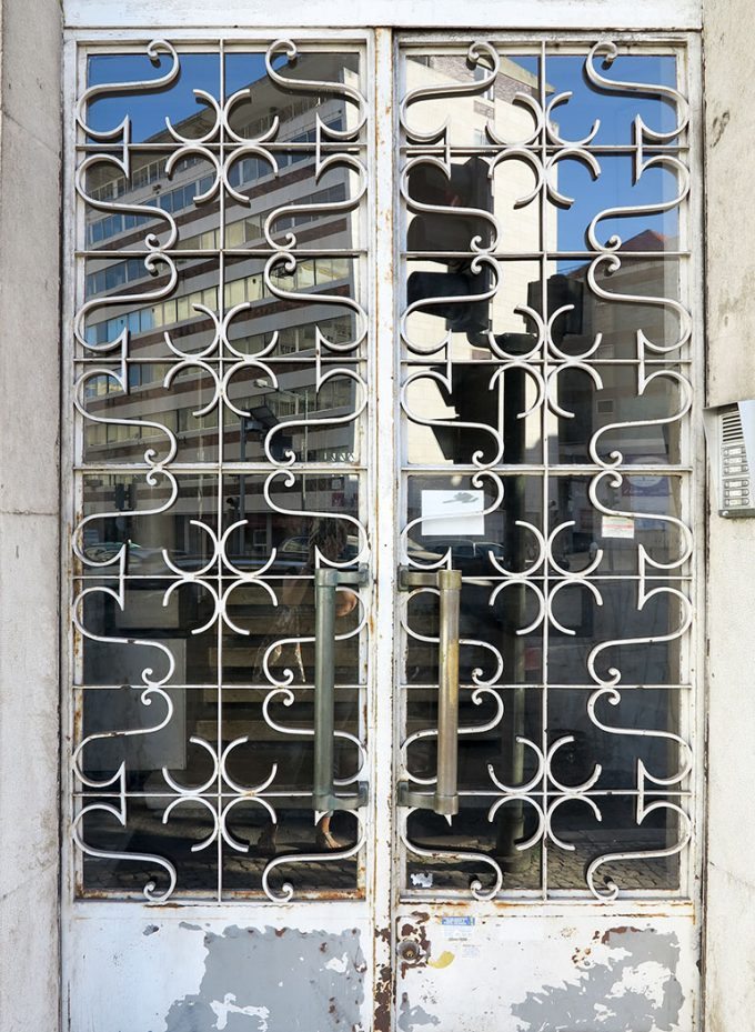Lisbon: Grilles and gates — Skinny laMinx